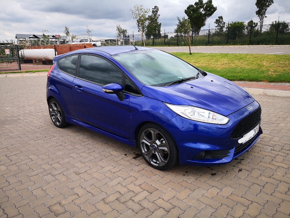 [For Sale] - 2016 Ford Fiesta ST180 - Blue | Vehicles | Carbonite