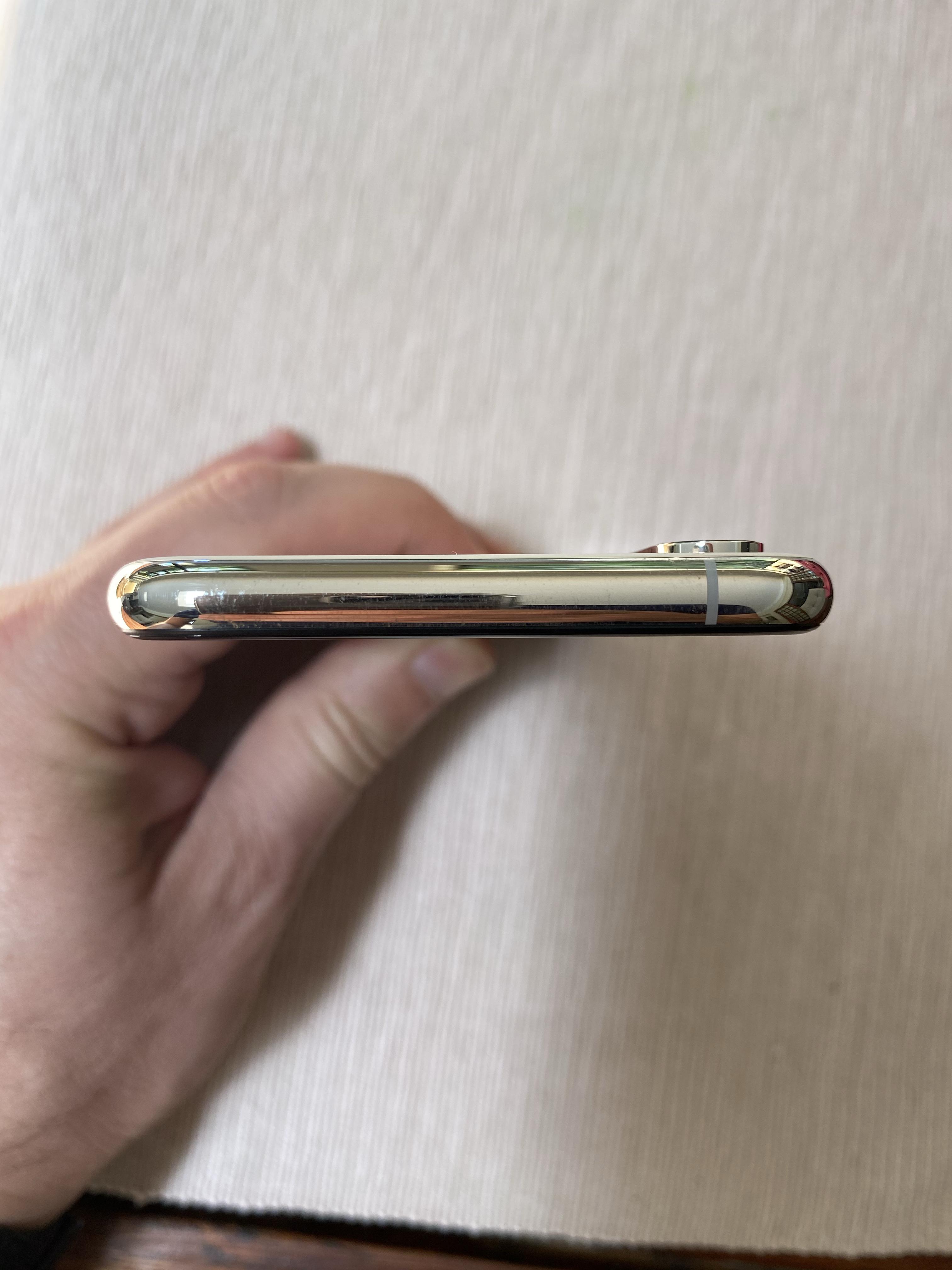 [Sale] - iPhone XS 64Gb Silver R6000 | Phones | Carbonite