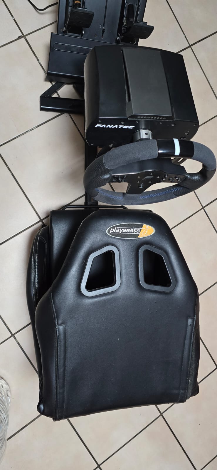[For Sale] - Full Fanatec sim setup | SIM Gaming | Carbonite