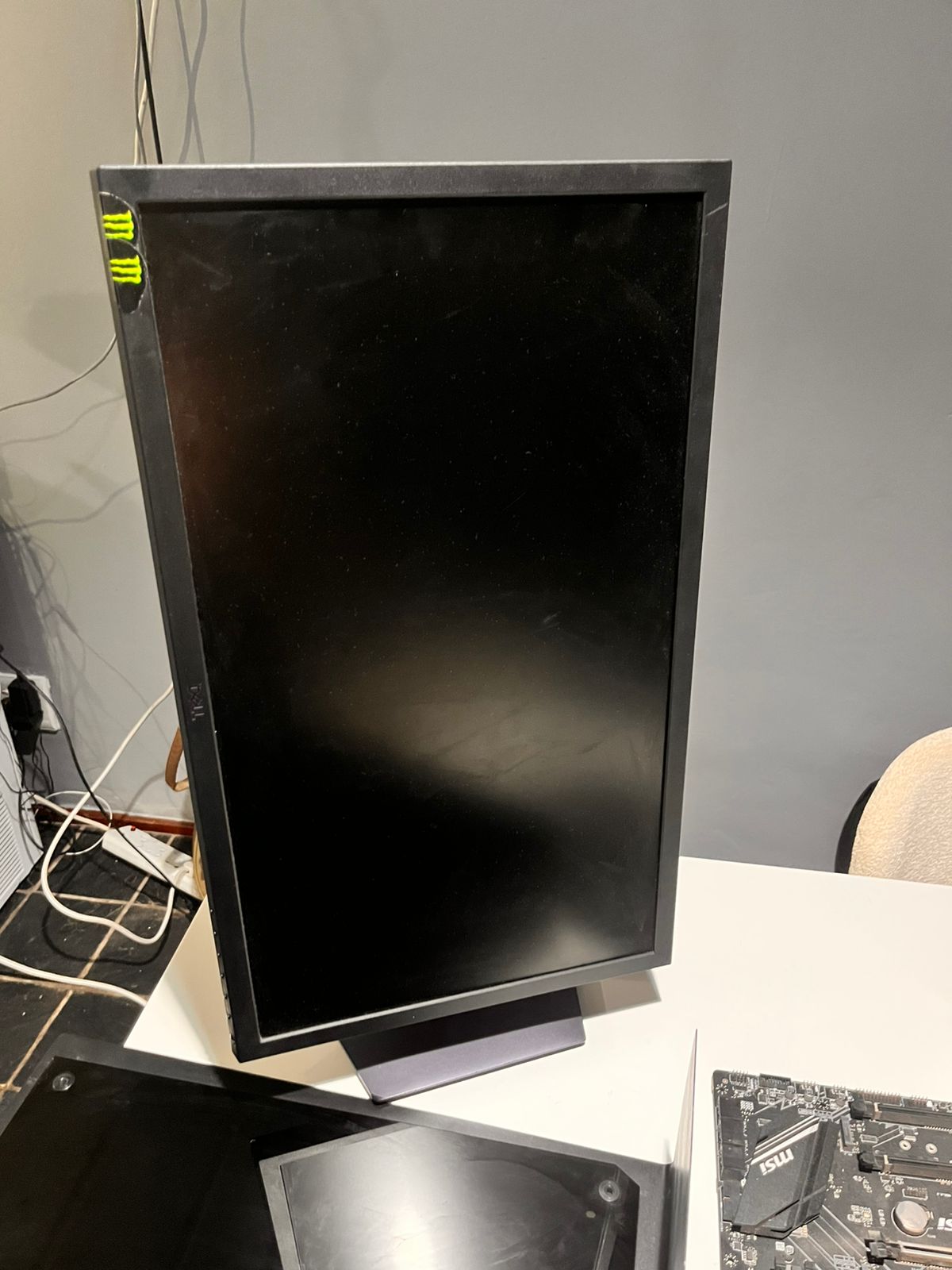 [For Sale] - TECH DUMP 2X MONITORS 1X MOTHEBOARD 1X DDR4 16GB 3200 2XPC ...